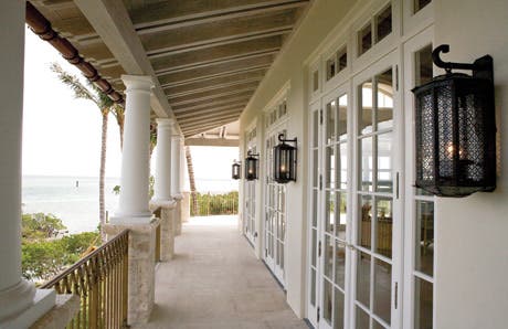 Exterior Lighting for Historic Buildings - Traditional Building ...