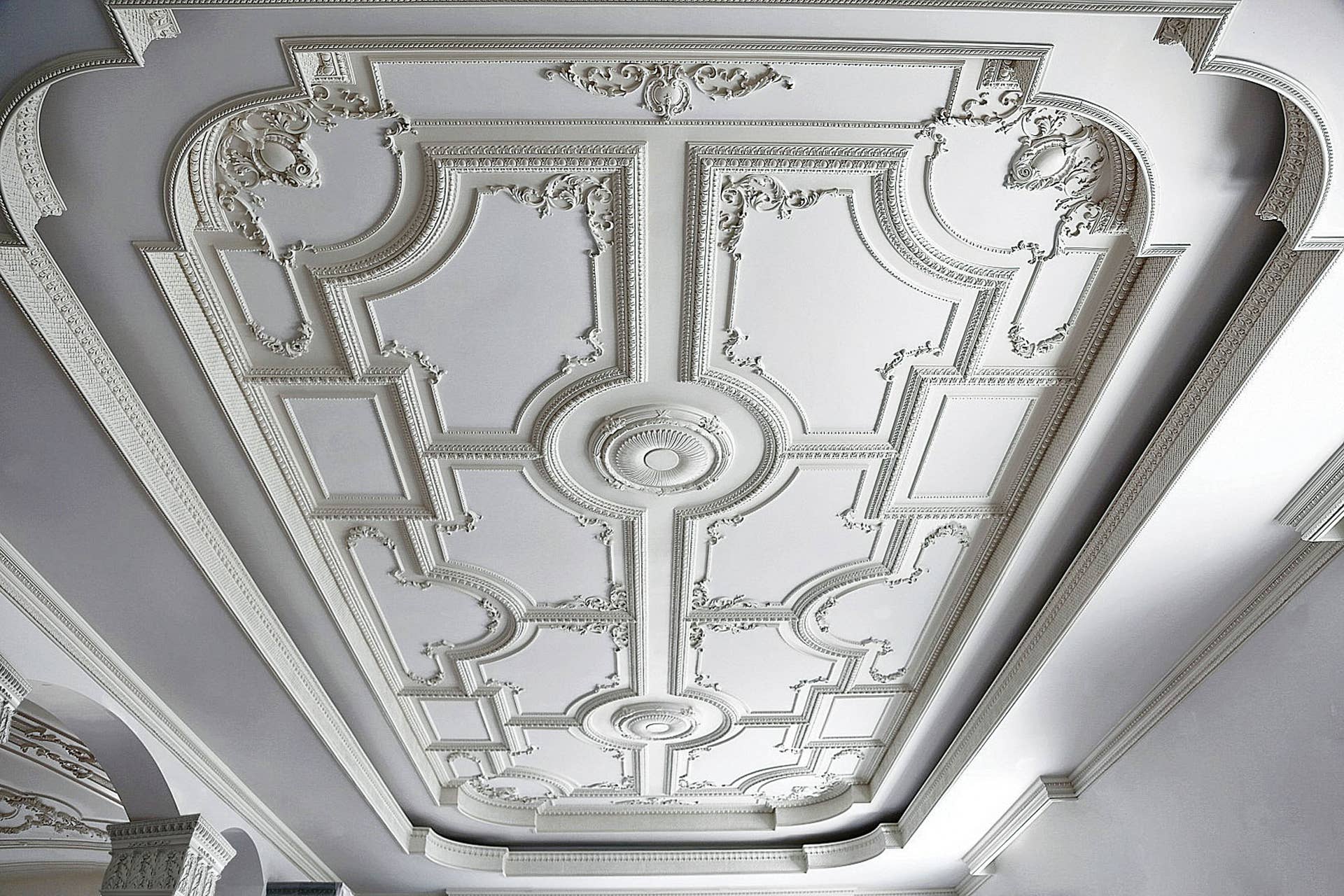 How Suppliers Design Traditional Ornamental Ceilings - Traditional ...