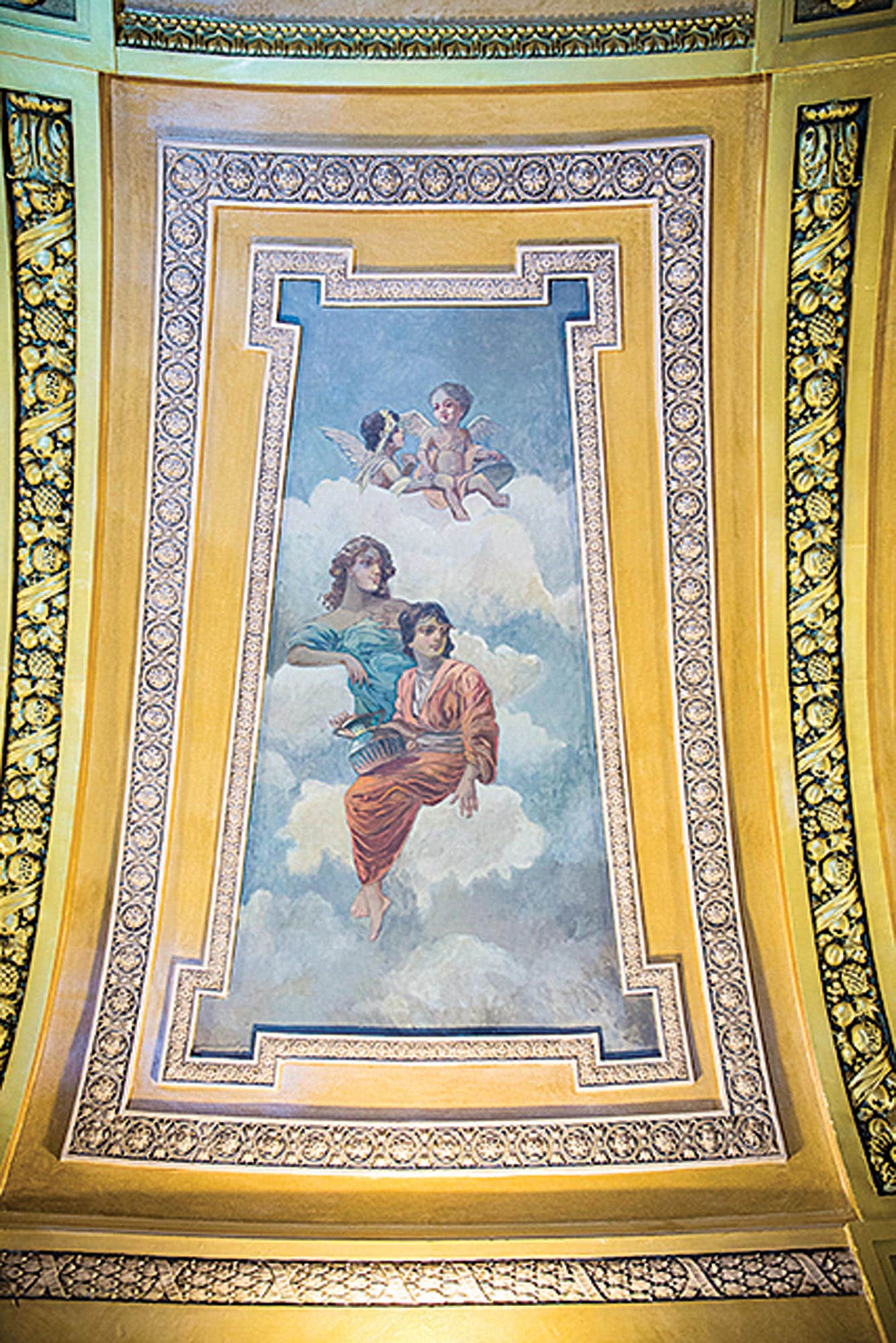 The Restoration of Al. Ringling Theatre By Isthmus Architecture