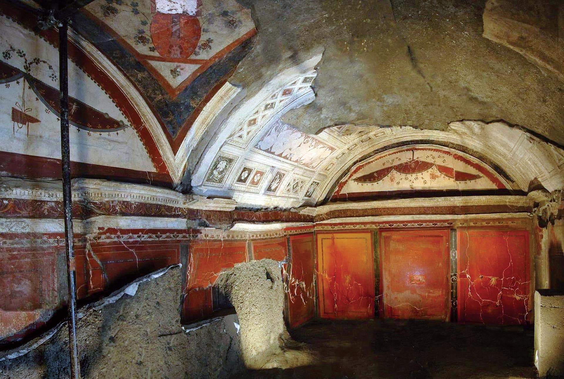 Buried by Vesuvius: Treasures from the Villa dei Papiri - Traditional ...
