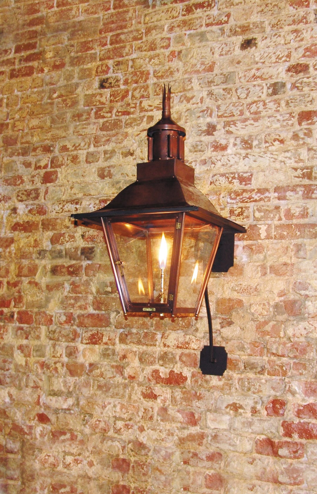 Bevolo Gas & Electric Lights - Traditional Building Magazine Online